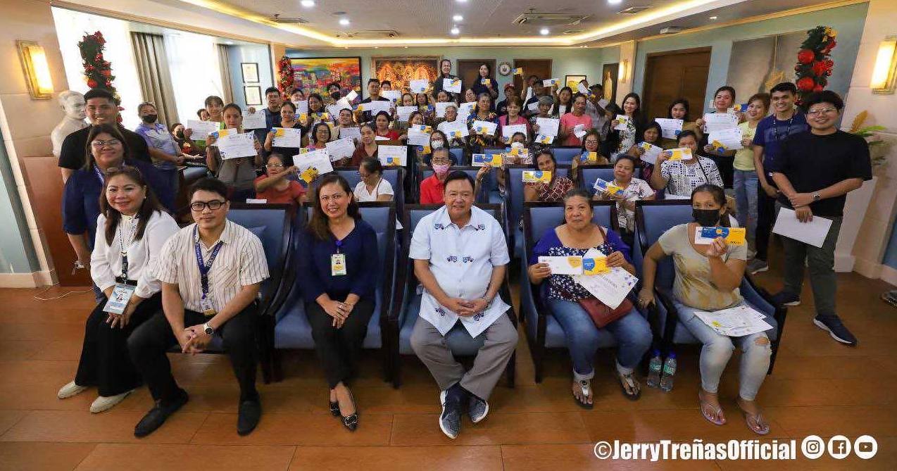 More market vendors graduate from Uswag Negosyo Academy