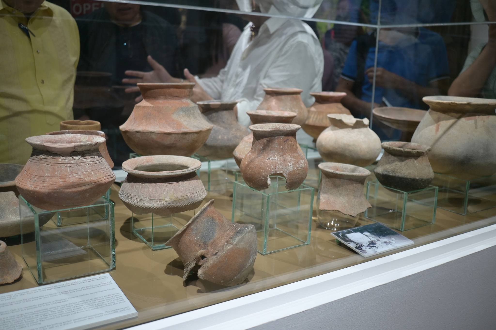 Ilonggo businessman donates pre-Spanish artifacts to UPV Museum